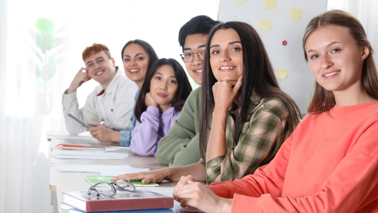 How to Find the Best Group Polish Lessons for Your Learning Style - Cup ...